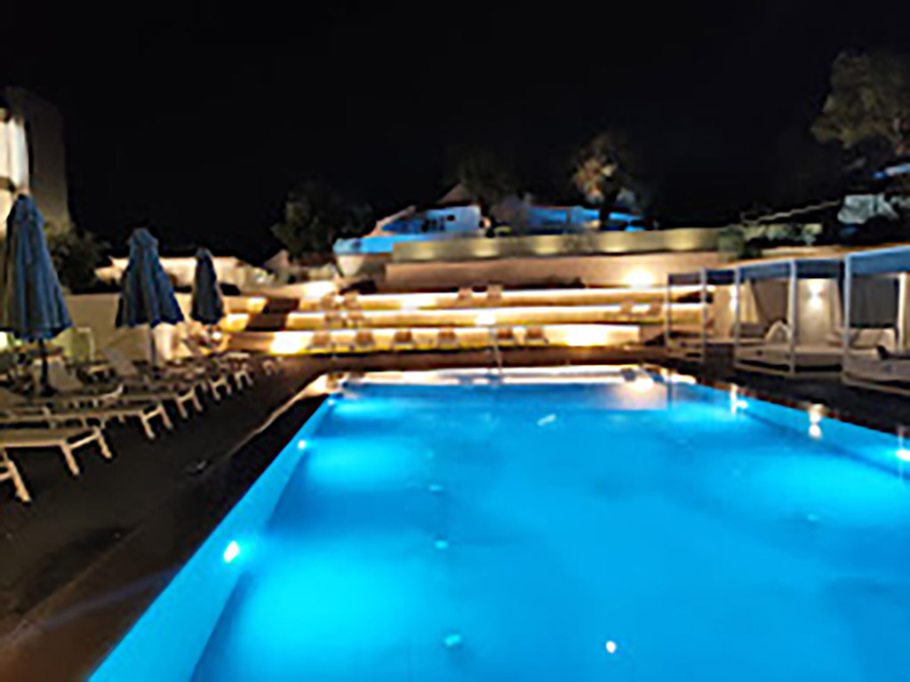 COMPLETE RENOVATION OF AN OLD 4* HOTEL (RAY HOTEL) - GCP